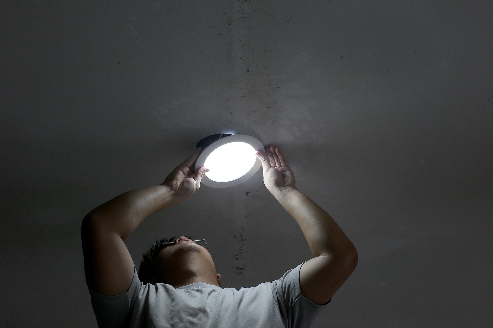 Benefits of LED Lighting Upgrades for Retail and Office Spaces | M.R ...