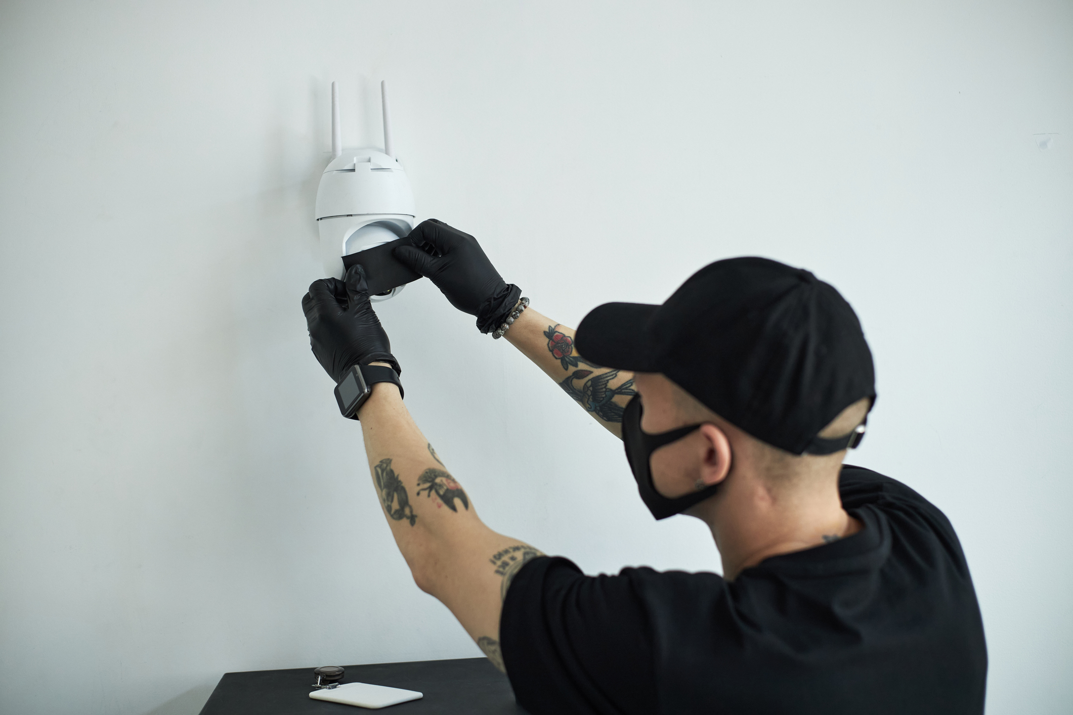 How Poor Fixture Placement Creates Dark Zones That Cameras Cannot Cover ...